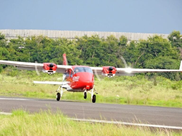 Gallery – Redbird Aviation